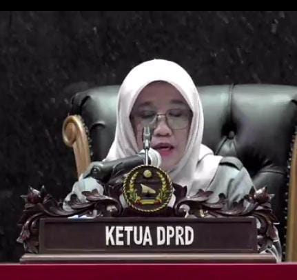 ‎Rapat Paripurna DPRD Indramayu: Nota Pendapat Badan Anggaran ...